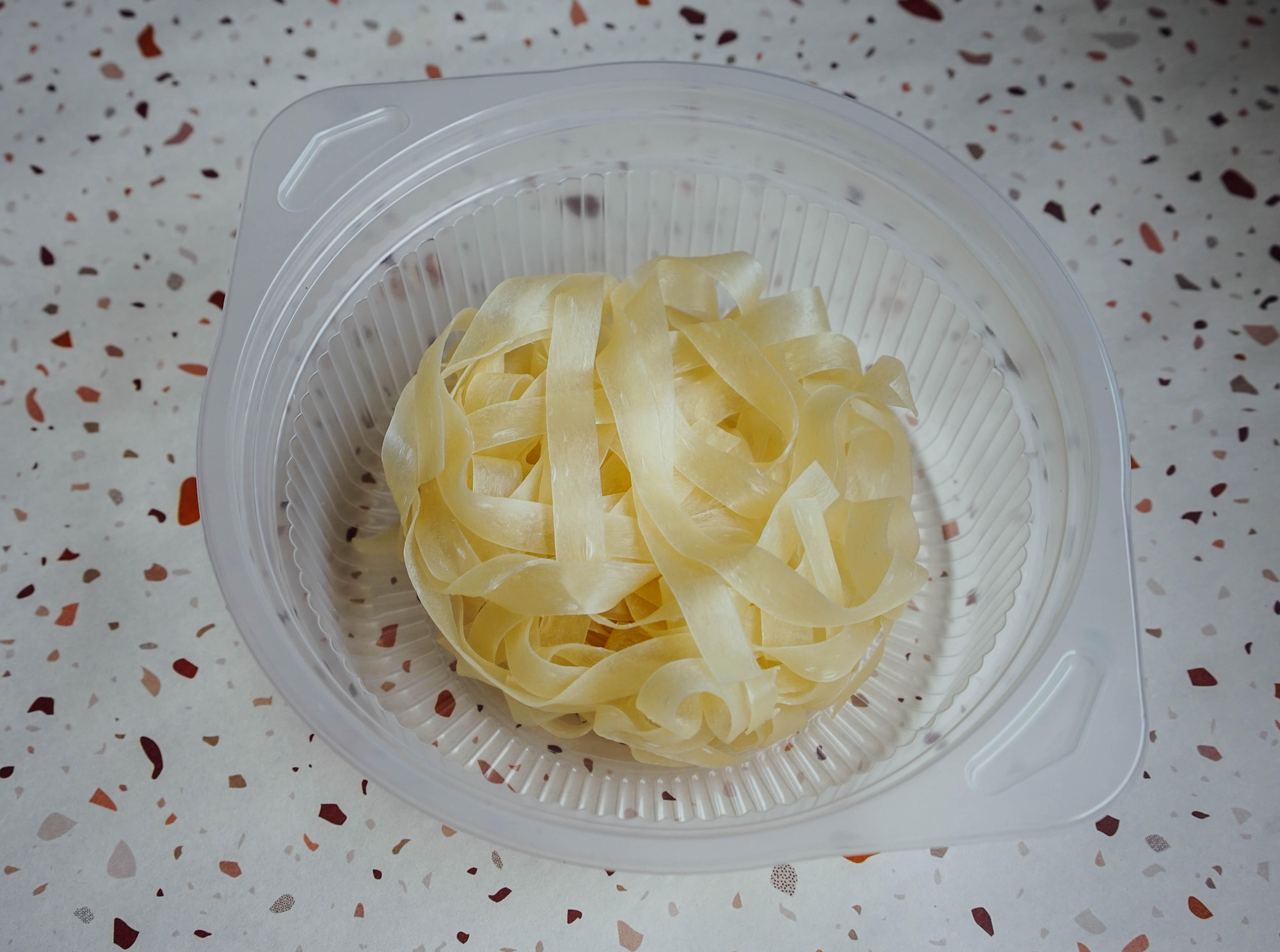 Hai Chi Jia Ma Jiang Mian Pi 嗨吃家麻酱面皮 – DIY Sesame Peanut Paste Noodles ...