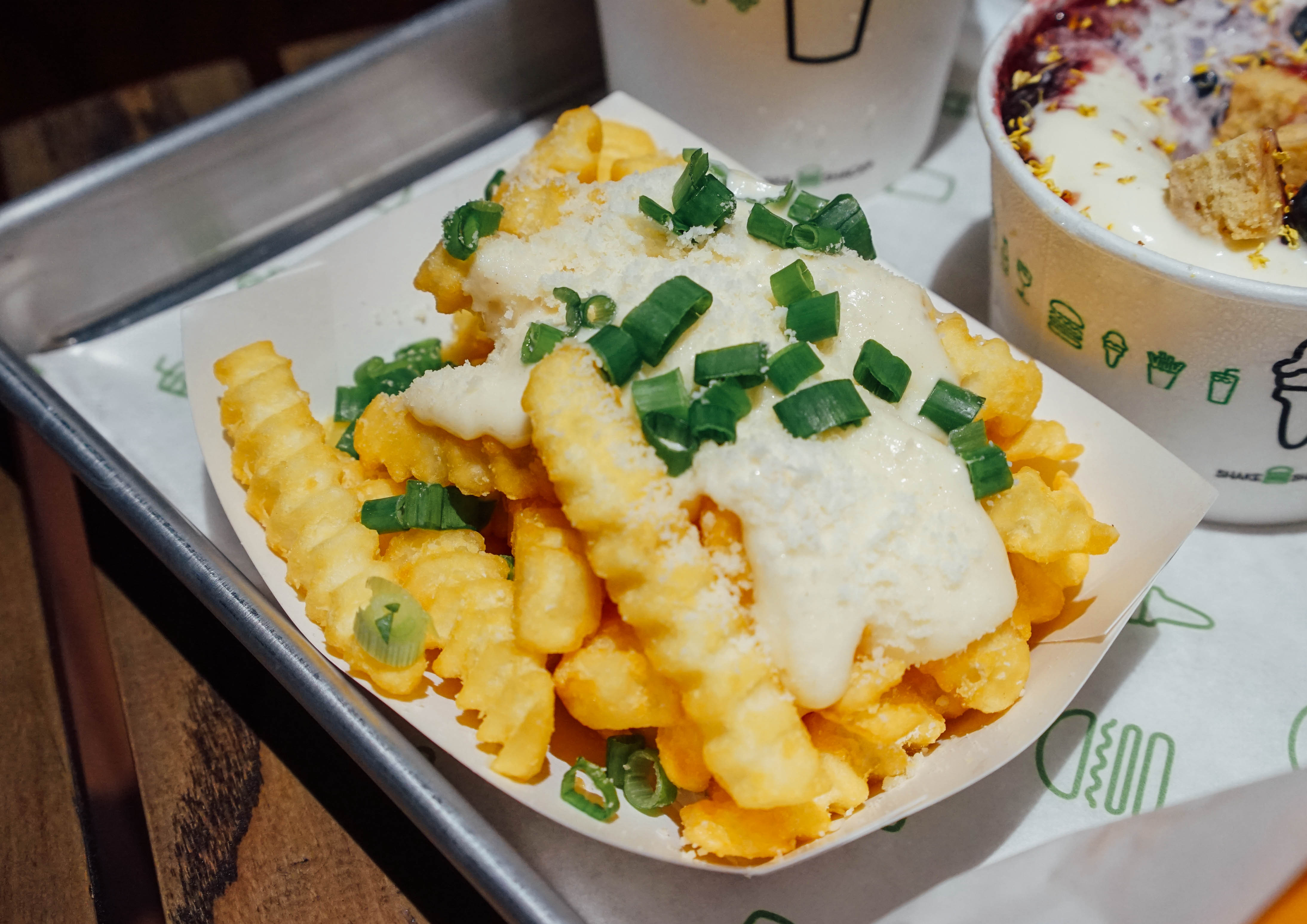 Shake Shack @ Gardens by the Bay – Floral-Themed Outlet Opens Today ...