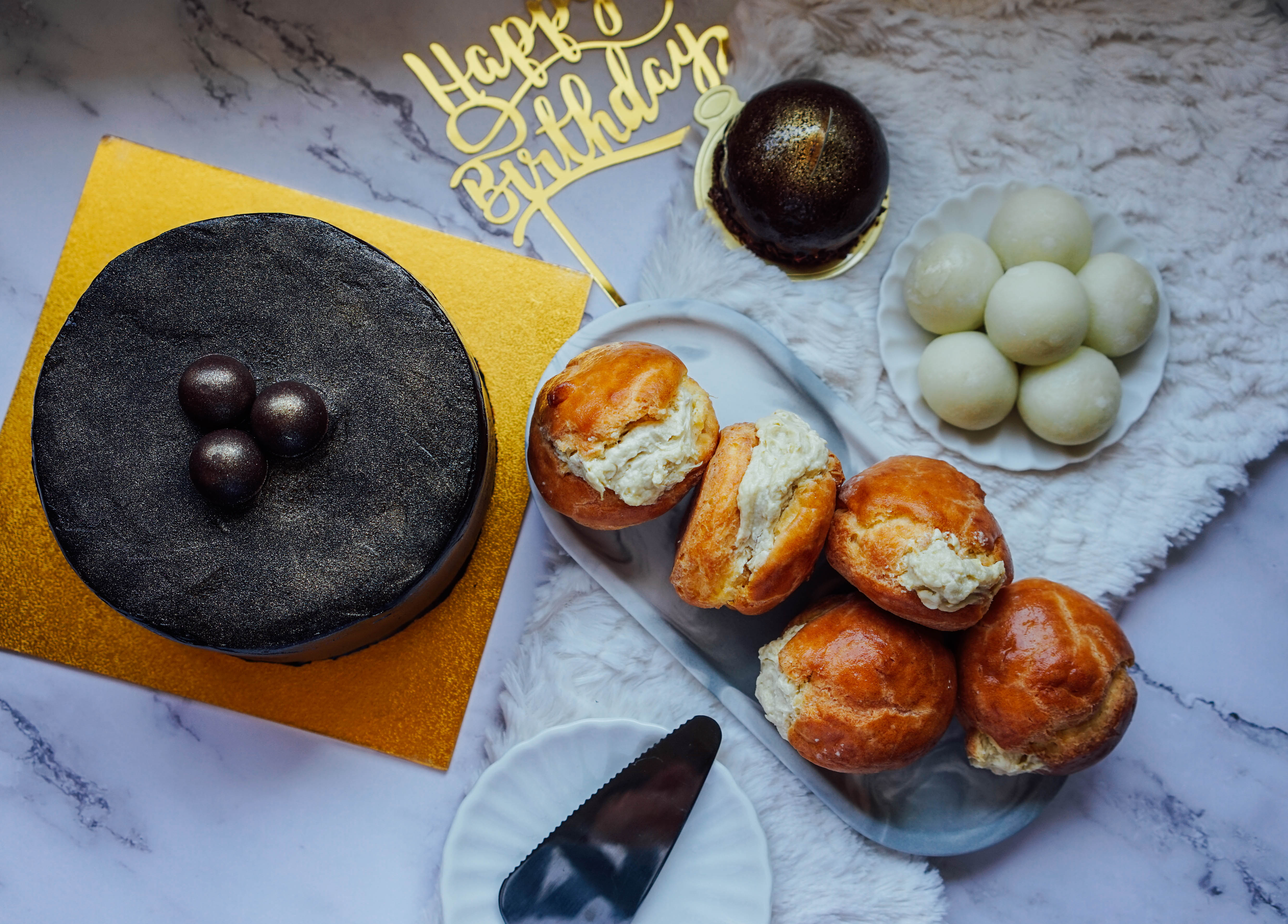 The Durian Bakery – Rich Durian Desserts and Pastries Made with ...