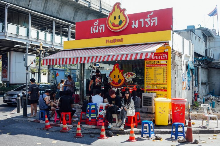 When in Bangkok: Phed Mark @ Sukhumvit Road – Pad Kaprao Eatery by ...