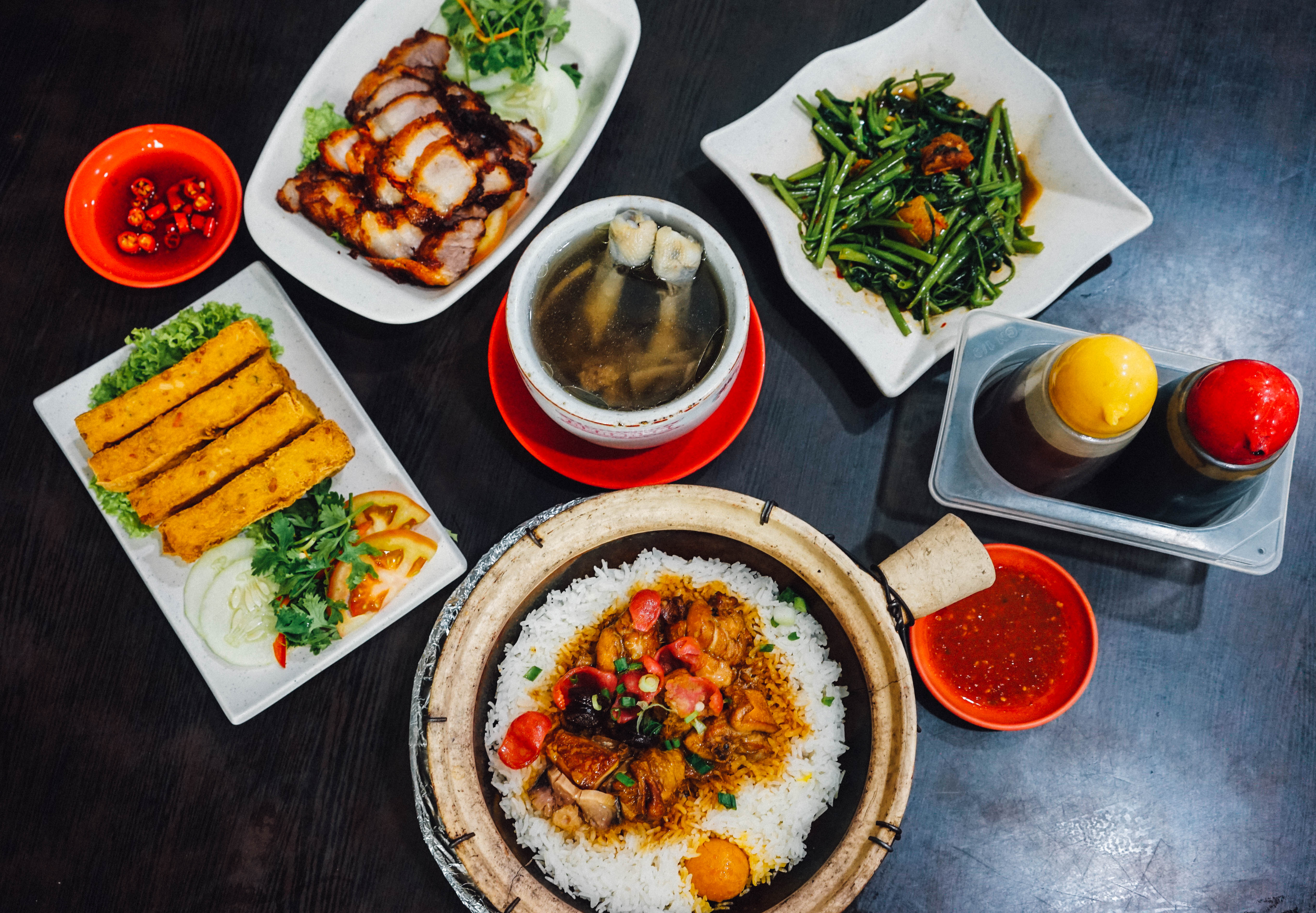 Chue On It – Eat • Play • Discover